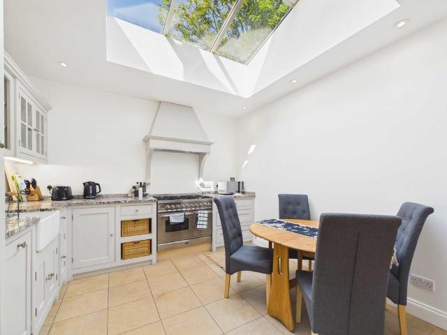Carlisle Lane, Waterloo 2 bed end of terrace house to rent £3,683 pcm £850 pw