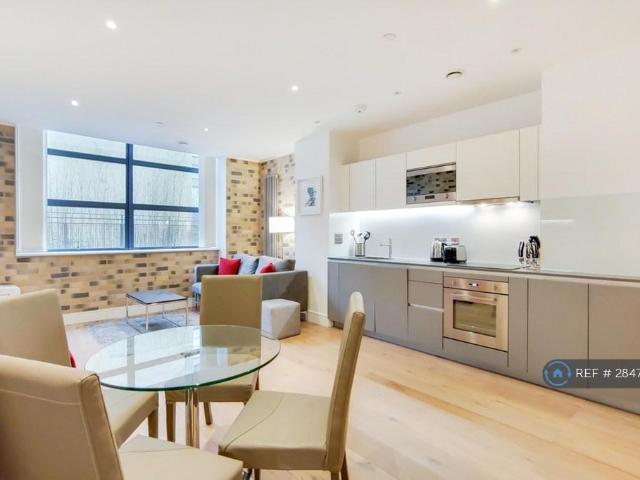 Carlow House, London, NW1 2 bed flat to rent £2,695 pcm £622 pw