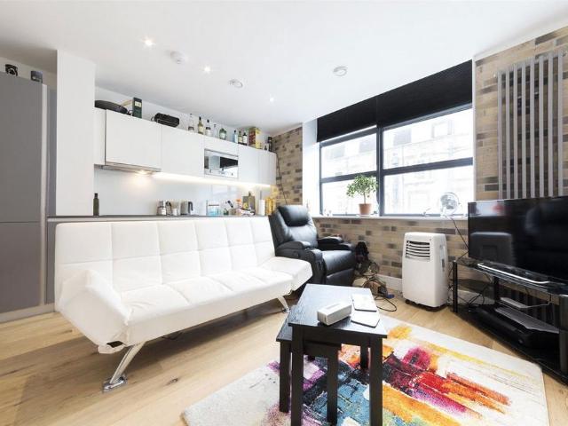 Carlow Street, London NW1 Studio to rent £1,950 pcm £450 pw
