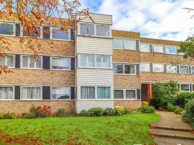 Carlton Close, Upminster, 2 Bedroom Maisonette