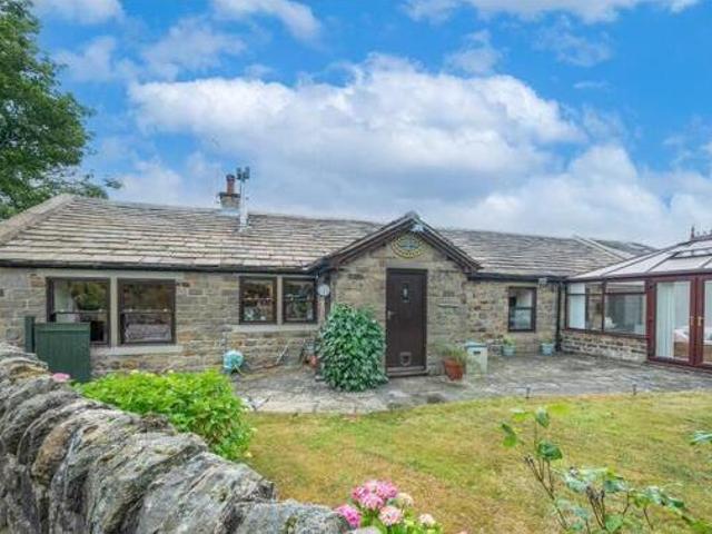 Carlton Hall, Lower Mistle, East Carlton, 2 Bedroom Bungalow