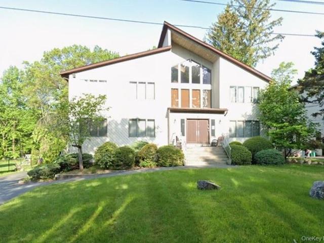 Carlton Ln, Monsey, Home For Sale