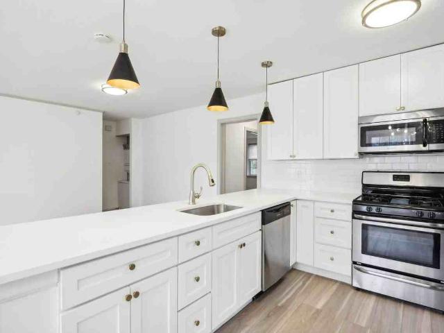 Carlton Park Apartments 3 Bedroom Apartment for Rent at 2920 Midvale Ave, Philadelphia, PA 19129 East Falls