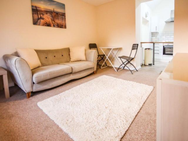 Carlton Road, Bournemouth, BH1