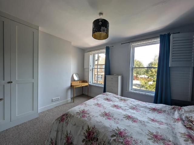 Carlton Road, London E11 2 bed house to rent £2,300 pcm £531 pw