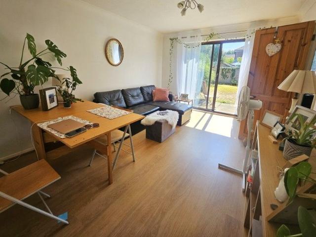 Carlton Road, Walton on Thames, Surrey, KT12