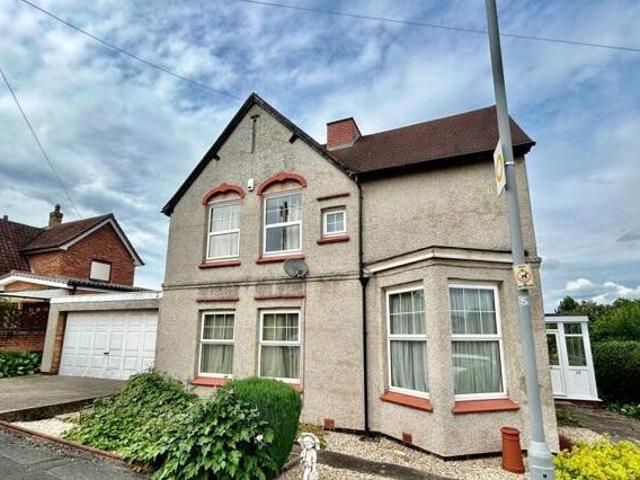 Carlton, St. Austins Drive, Nottingham, 4 Bedroom Detached