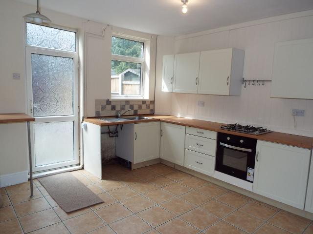Carlton Street, Mansfield NG18, 2 bed terraced house to rent, £775 pcm | PrimeLocation