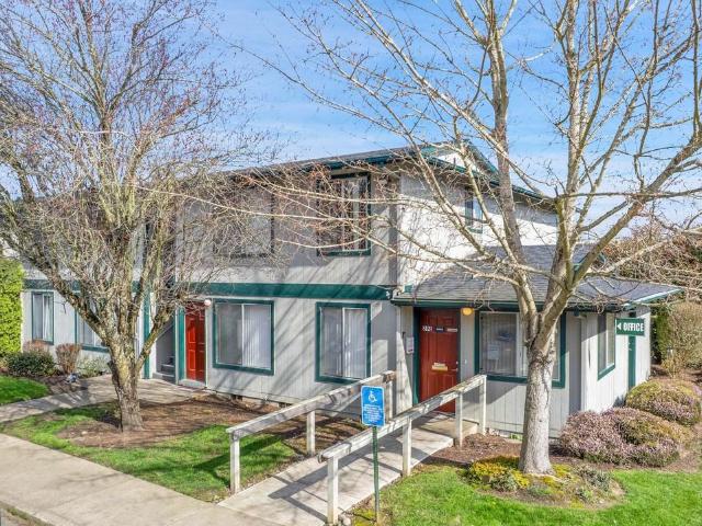 Carlton Square Apartments 2 Bedroom Apartment for Rent at 298 Triple Tree Cir N, Keizer, OR 97303 Keizer