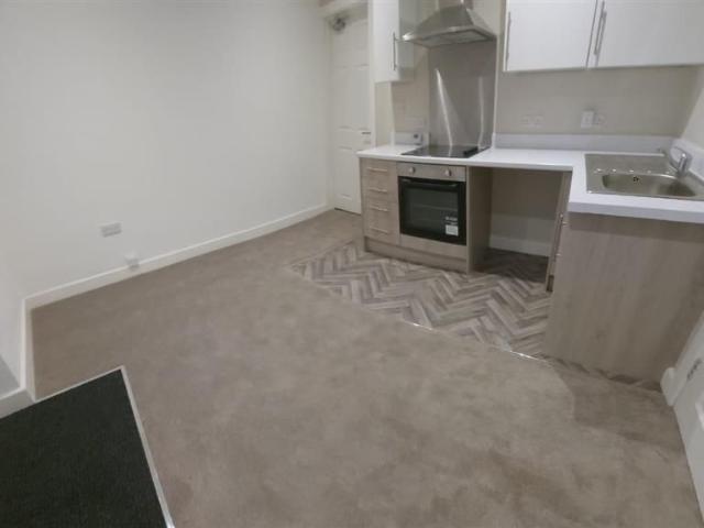Carlton Terrace, Swansea SA1, 2 bed flat to rent, £750 pcm | PrimeLocation