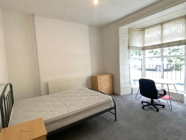 Carlton Terrace, Swansea SA1, Room to rent, £380 pcm | PrimeLocation
