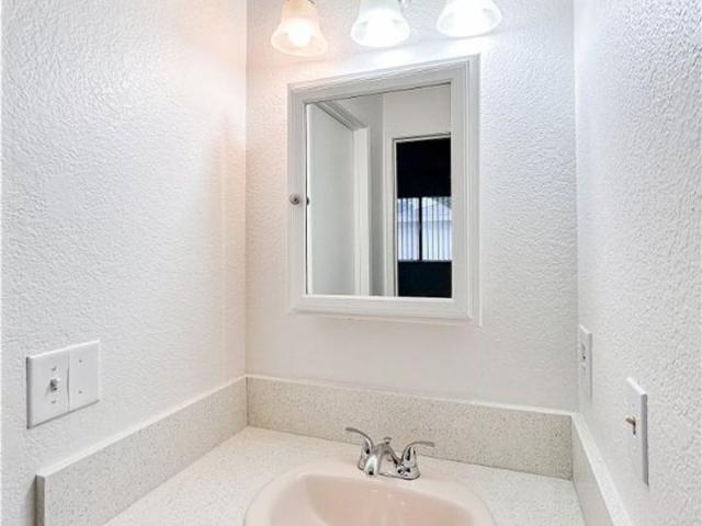 Carlton Woods 2 Bedroom Apartment for Rent at 5311 College Oak Dr, Sacramento, CA 95841
