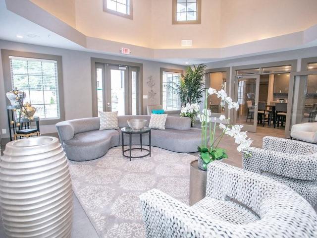 Carlyle at Perimeter 2 Bedroom Apartment for Rent at 100 Dunwoody Gables Dr, Dunwoody, GA 30338