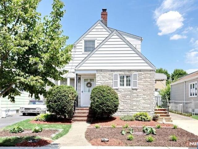 Carlyle Ct, Carlstadt, Home For Sale