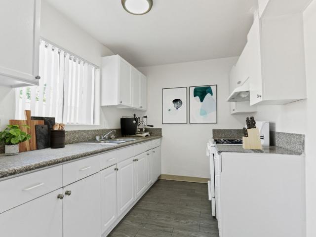 Carlyle Court Apartment Homes