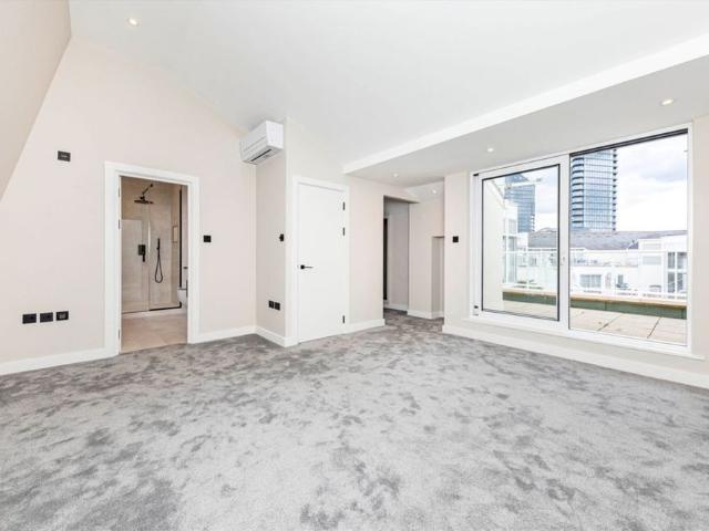 Carlyle Court, SW10, London