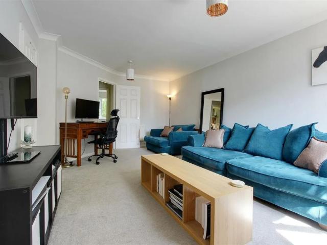 Carman Court, Tring