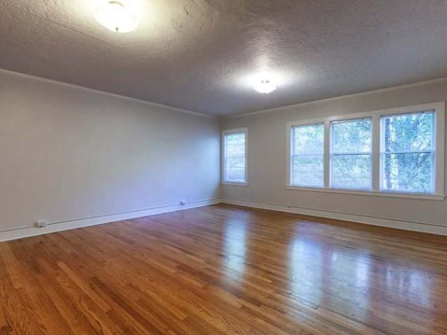 CARMEN APARTMENTS JAMJ01 Studio Apartment for Rent at 2030 Nw Marshall St, Portland, OR 97209 Northwest District