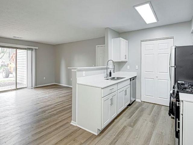 Carmel Landing Apartment Homes 1 Bedroom Apartment for Rent at 2223 E 151st St, Carmel, IN 46033