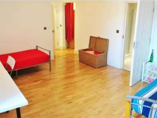 Carmine Wharf Lower Car Park, Tivoli Way, London, E14 7FF, United Kingdom | Room for rent #117843157 | Rentberry