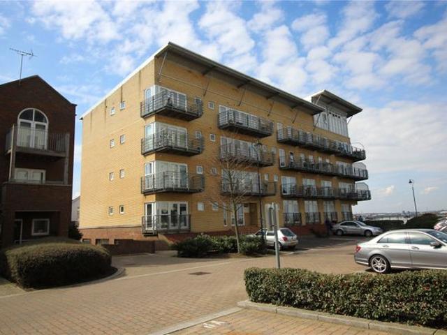 Carmichael Avenue, Greenhithe, Kent DA9, 2 bedroom flat to rent 49198766 | PrimeLocation