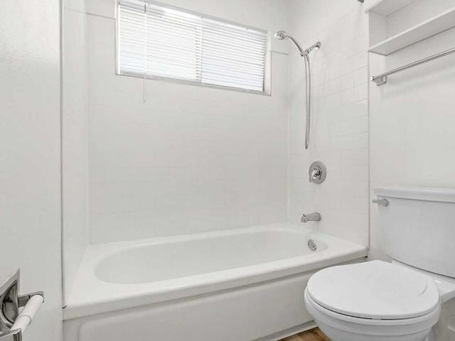 Carmichael Apartments 1 Bedroom Apartment for Rent at 5800 Engle Rd, Carmichael, CA 95608