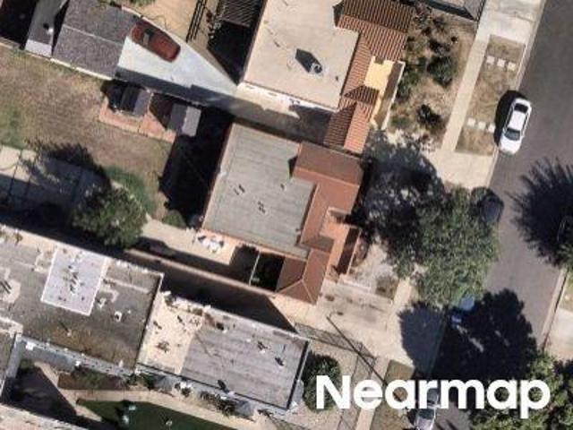 Carmona Ave