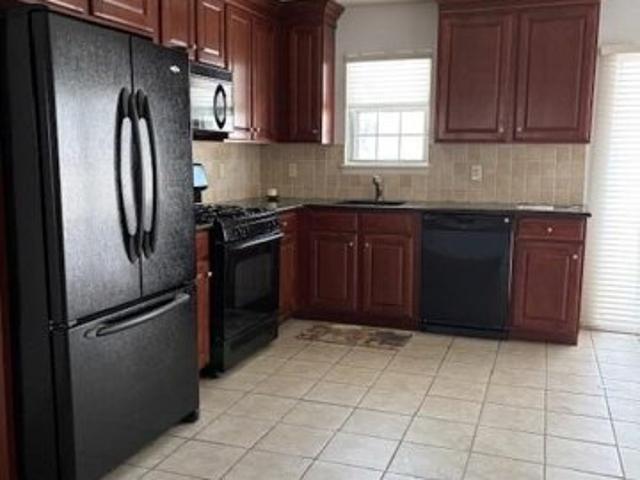 Carnaby Close Unit,freehold, Home For Sale