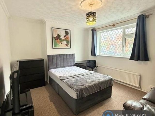 Carnarvon Road, Reading, RG1 6 bed terraced house to rent £4,200 pcm £969 pw