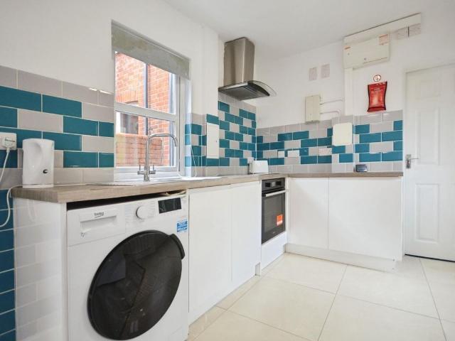 Carnarvon Road, Reading RG1, Studio to rent, £775 pcm | PrimeLocation