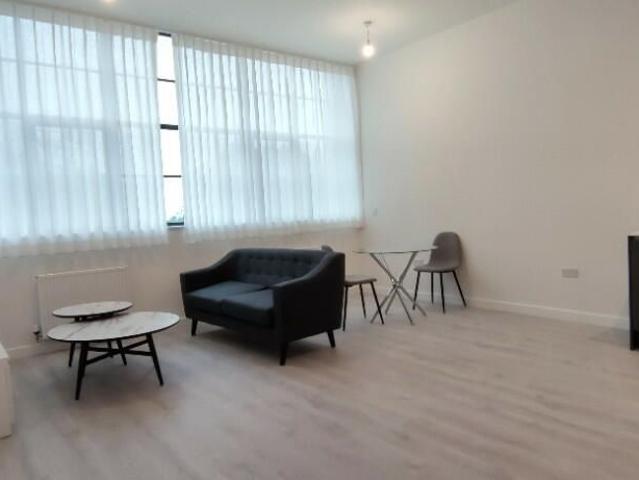 Carnation Gardens, Hayes UB3, 1 bed flat to rent, £1,600 pcm | PrimeLocation