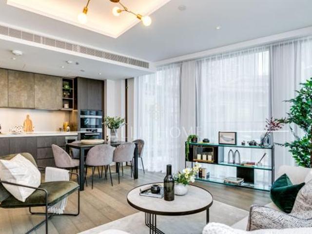 Carnation Way, London, 3 Bedroom Flat
