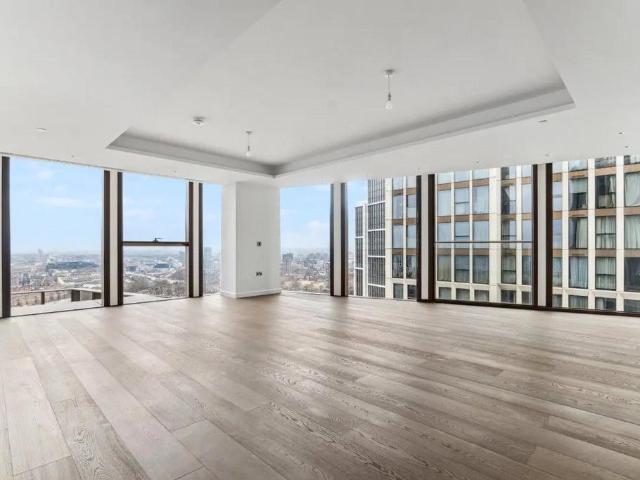 Carnation Way, Thames City, SW8 4 bed apartment to rent £15,383 pcm £3,550 pw