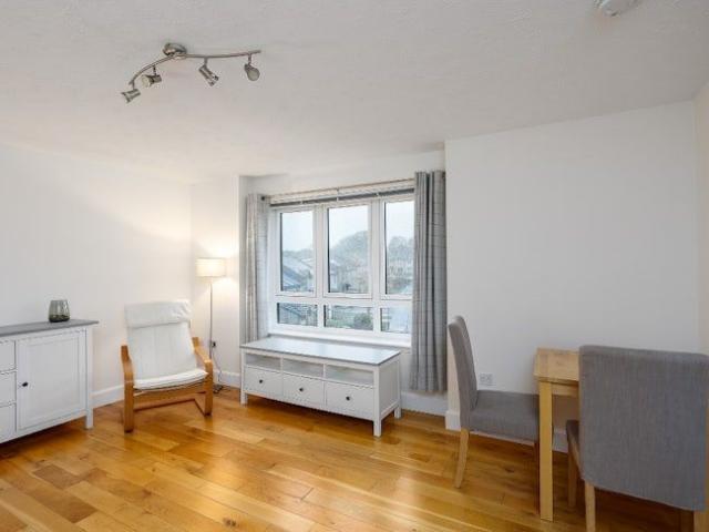 Carnbee Crescent Liberton, Edinburgh, EH16 6GF