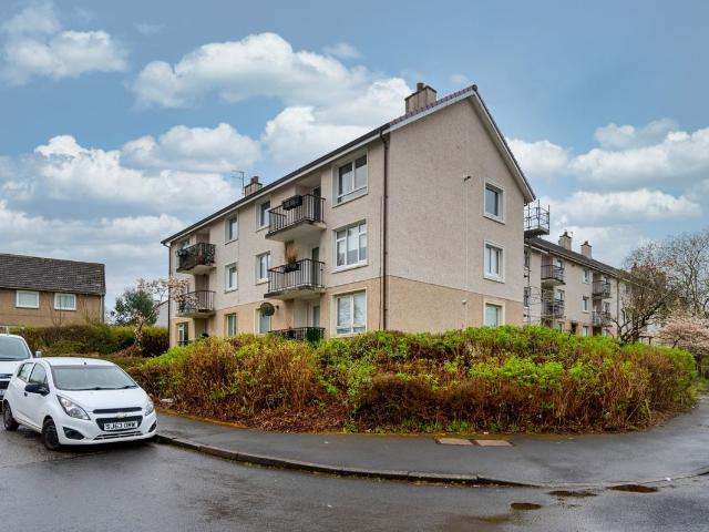Carnegie Hill, East Kilbride, Glasgow G75, 2 bed flat to rent, £795 pcm | PrimeLocation