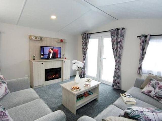 Carnforth, Lancashire, 2 Bedroom Caravan