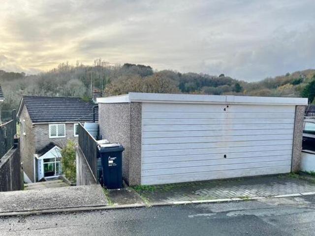 Carnoustie Drive, Saltash, 3 Bedroom Semi detached