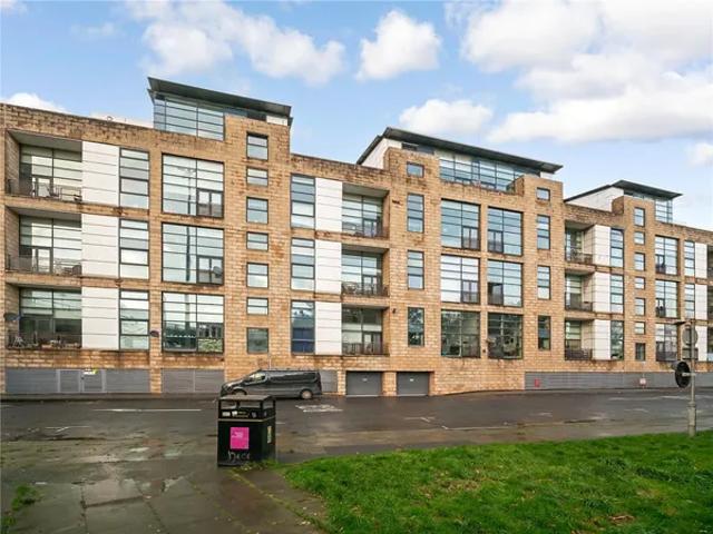 Carnoustie Street, Glasgow, G5