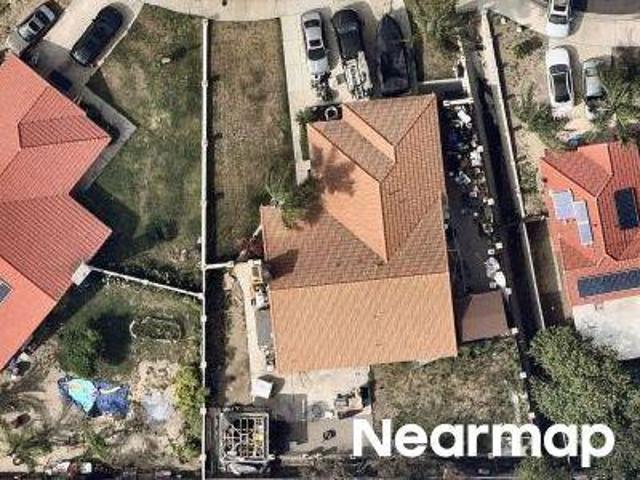 Carob Ln