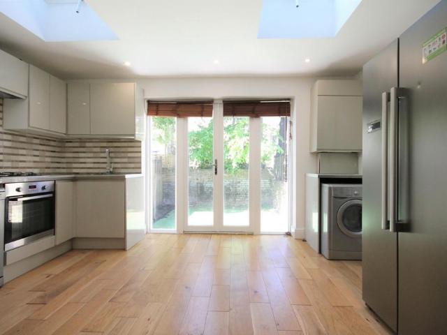 Carol Street, Camden, NW1 4 bed house to rent £5,611 pcm £1,295 pw
