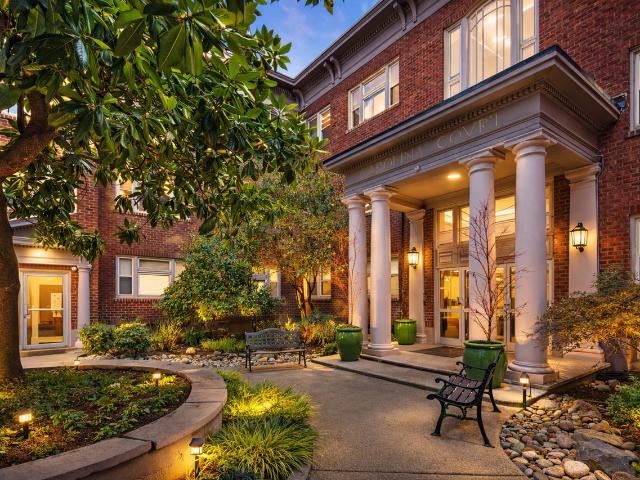 Carolina Court 1 Bedroom Apartment for Rent at 527 Eastlake Ave E, Seattle, WA 98109 South Lake Union