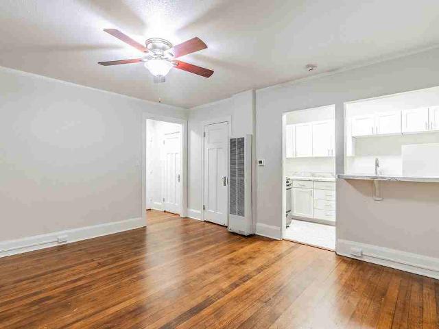 Carolina Court Studio Apartment for Rent at 527 Eastlake Ave E, Seattle, WA 98109 South Lake Union