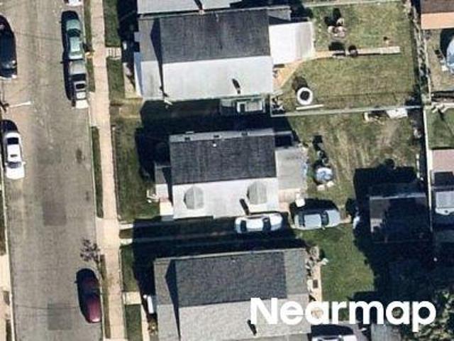 Caroline Ave