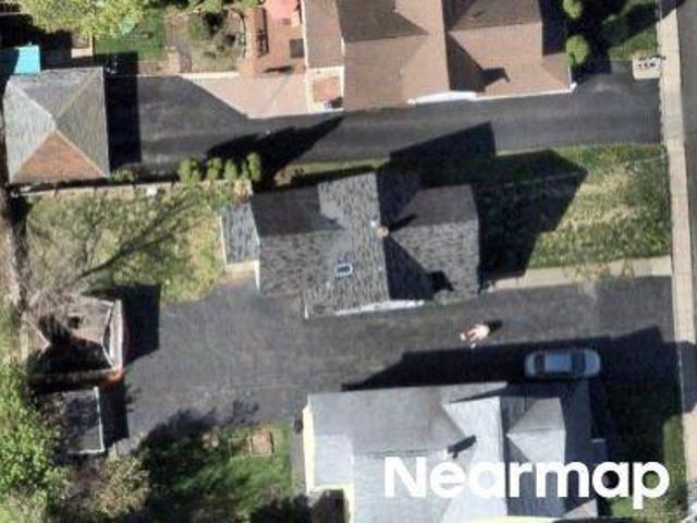 Caroline Ave