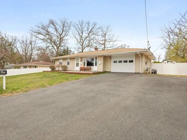 Caroline Dr, Bellingham, Home For Sale