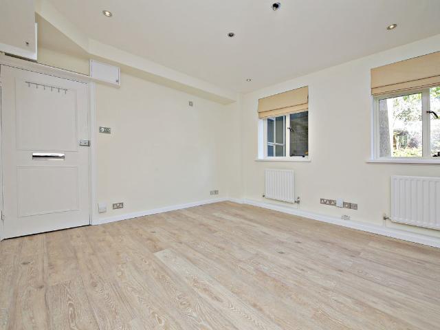 Caroline House, Bayswater Road W2, Studio to rent, £1,850 pcm | PrimeLocation