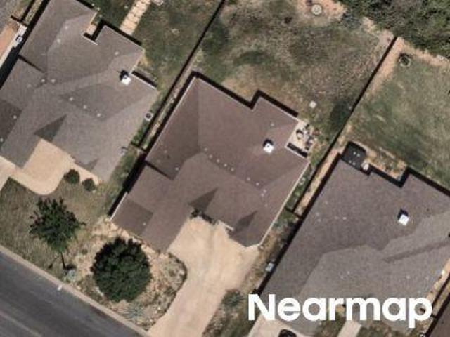 Caroline Ln