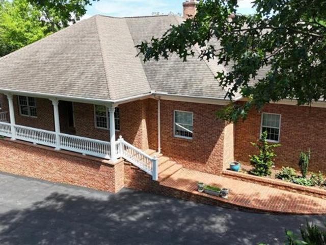 Caroline St, Winchester, Home For Sale
