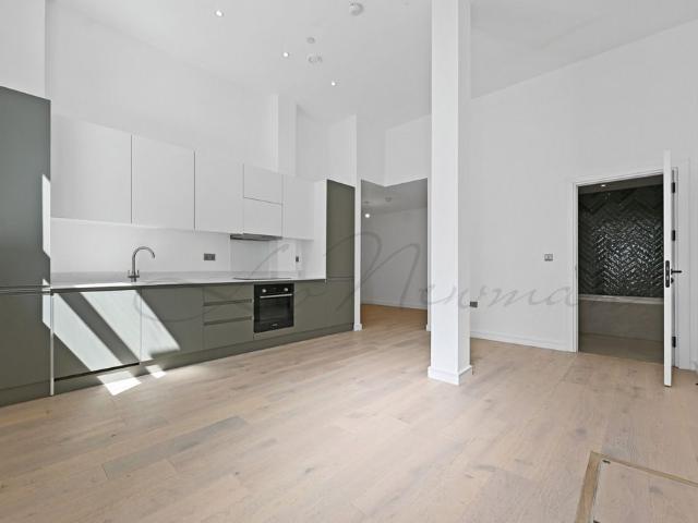 Caroline Street, London E1, 1 bed flat to rent, £1,700 pcm | PrimeLocation