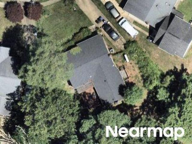 Carolyn Ave